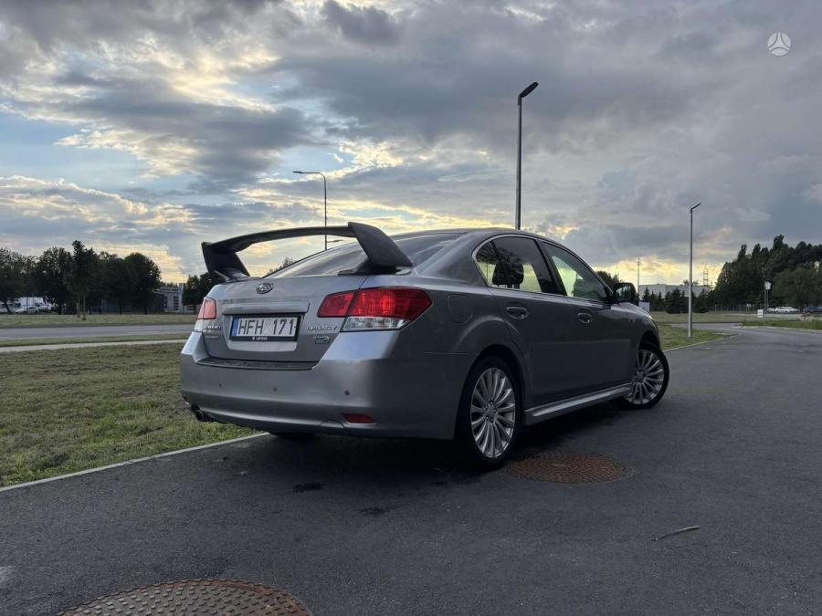Grey Subaru Legacy 2012 in Klaipeda, with an engine capacity of 2.00 L and mileage of 341 thousand km for 3500 €, photo 5 on AUTOMOTO.COM.LV