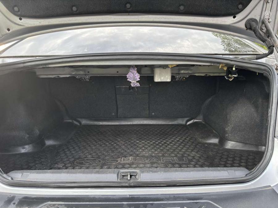 Grey Subaru Legacy 2012 in Klaipeda, with an engine capacity of 2.00 L and mileage of 341 thousand km for 3500 €, photo 14 on AUTOMOTO.COM.LV