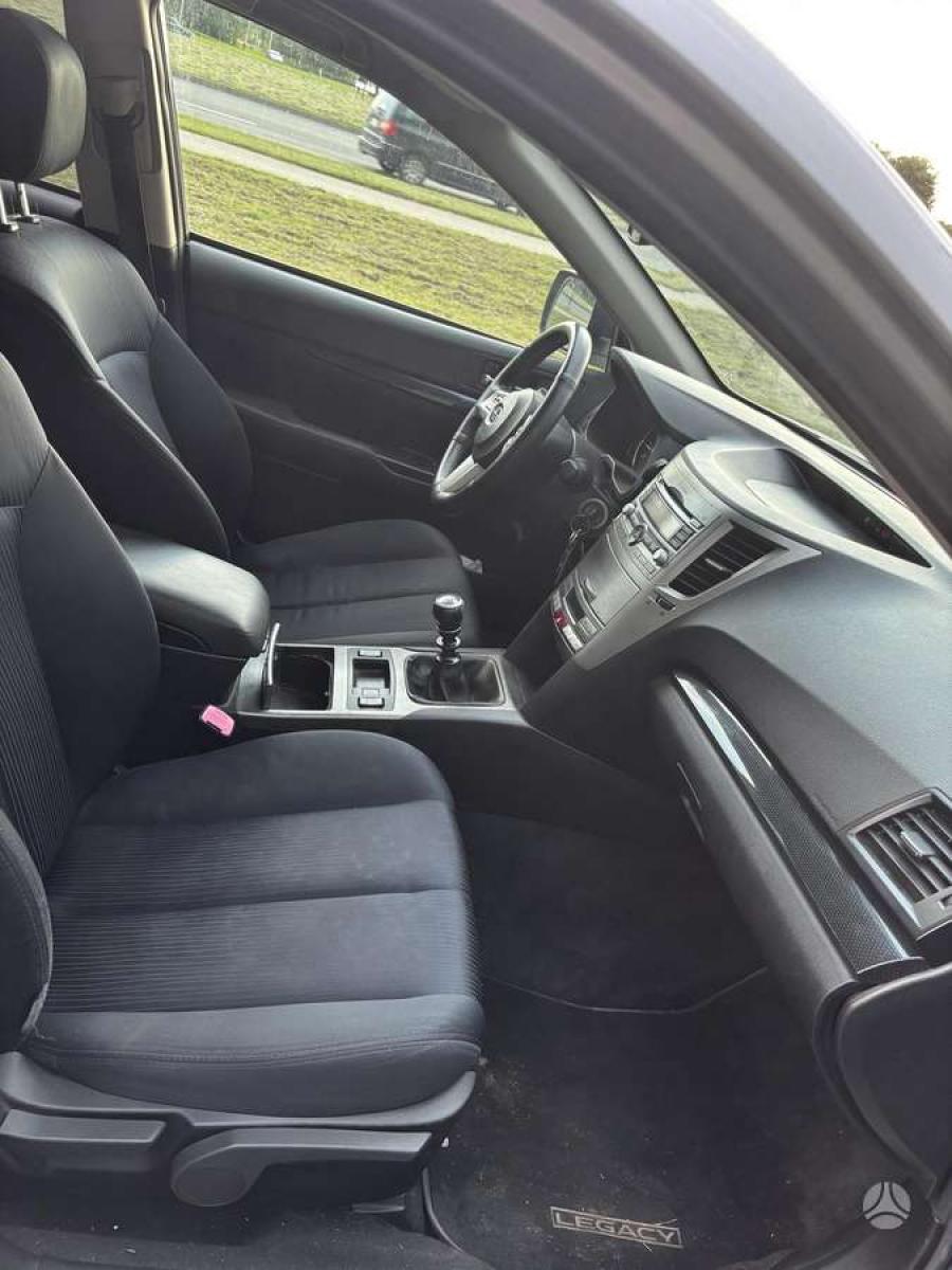 Grey Subaru Legacy 2012 in Klaipeda, with an engine capacity of 2.00 L and mileage of 341 thousand km for 3500 €, photo 15 on AUTOMOTO.COM.LV