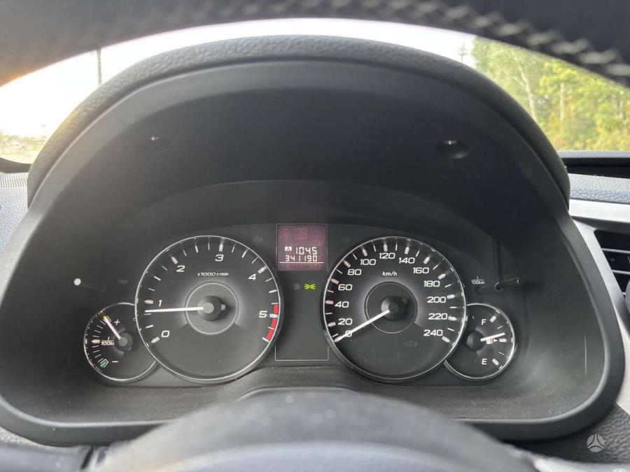 Grey Subaru Legacy 2012 in Klaipeda, with an engine capacity of 2.00 L and mileage of 341 thousand km for 3500 €, photo 18 on AUTOMOTO.COM.LV