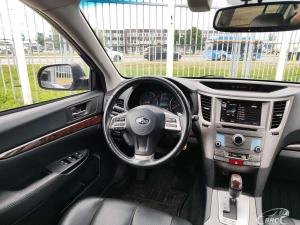 Grey Subaru Legacy 2013 in Klaipeda, with an engine capacity of 3.63 L and mileage of 111 thousand km for 9300 €, photo 5 on AUTOMOTO.COM.LV