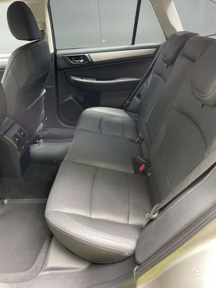 Grey Subaru Legacy 2015 in Kaunas, with an engine capacity of 2.00 L and mileage of 225 thousand km for 6500 €, photo 8 on AUTOMOTO.COM.LV