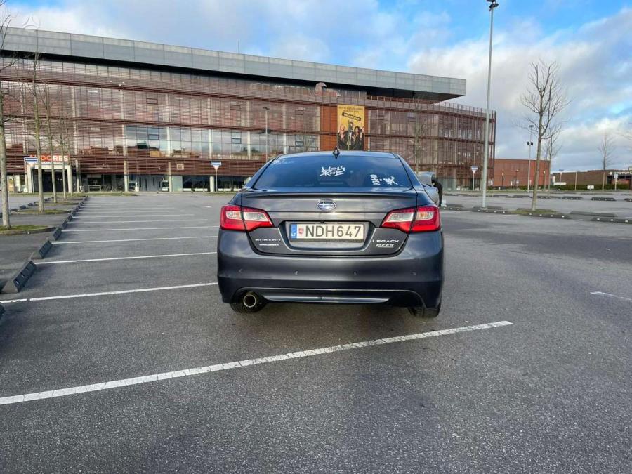 Pelēks Subaru Legacy 2017 Klaipėda, ar dzinēja tilpumu 2.50 L un nobraukumu 105 tūkst. km par 12000 €, foto 7 vietnē AUTOMOTO.COM.LV