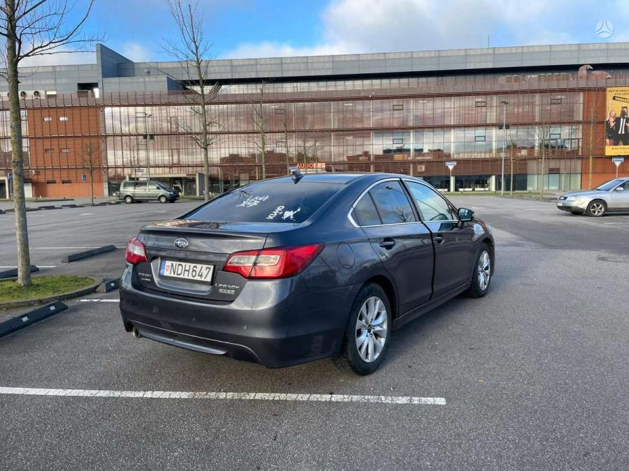 Pelēks Subaru Legacy 2017 Klaipėda, ar dzinēja tilpumu 2.50 L un nobraukumu 105 tūkst. km par 12000 €, foto 8 vietnē AUTOMOTO.COM.LV