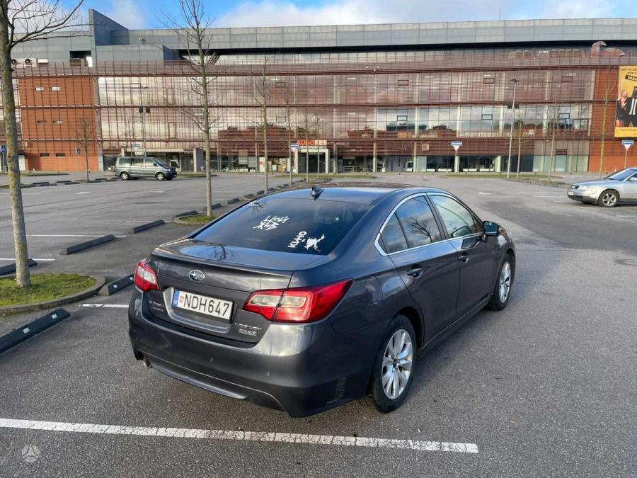 Pelēks Subaru Legacy 2017 Klaipėda, ar dzinēja tilpumu 2.50 L un nobraukumu 105 tūkst. km par 12000 €, foto 9 vietnē AUTOMOTO.COM.LV