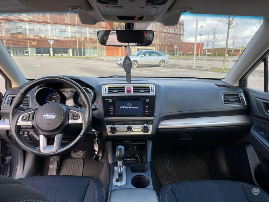 Pelēks Subaru Legacy 2017 Klaipėda, ar dzinēja tilpumu 2.50 L un nobraukumu 105 tūkst. km par 12000 €, foto 16 vietnē AUTOMOTO.COM.LV