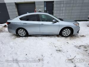 Grey Subaru Legacy 2022 in Riga, with an engine capacity of 2.50 L and mileage of 91 thousand km for 18900 €, photo 4 on AUTOMOTO.COM.LV