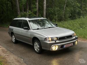 Grey Subaru Legacy 1996 in Jurbarkas, with an engine capacity of 2.20 L and mileage of 281 thousand km for 2150 €, photo 4 on AUTOMOTO.COM.LV