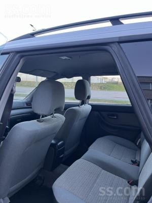 Grey Subaru Legacy 2000 in Valmiera, with an engine capacity of 2.00 L and mileage of 225 thousand km for 2250 €, photo 9 on AUTOMOTO.COM.LV