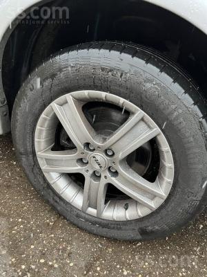 Pelēks Subaru Legacy 2002 Madona, ar dzinēja tilpumu 3.00 L un nobraukumu 245 tūkst. km par 2250 €, foto 6 vietnē AUTOMOTO.COM.LV
