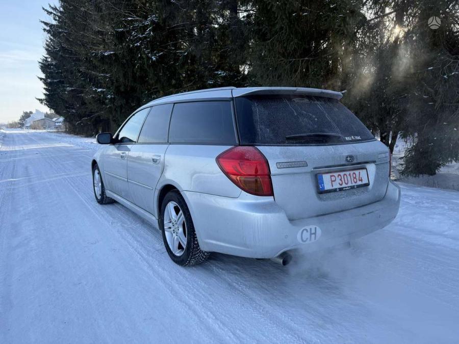 Pelēks Subaru Legacy 2003 Utena, ar dzinēja tilpumu 1.99 L un nobraukumu 300 tūkst. km par 2999 €, foto 1 vietnē AUTOMOTO.COM.LV