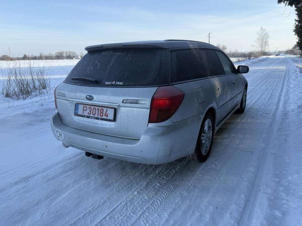 Pelēks Subaru Legacy 2003 Utena, ar dzinēja tilpumu 1.99 L un nobraukumu 300 tūkst. km par 2999 €, foto 4 vietnē AUTOMOTO.COM.LV