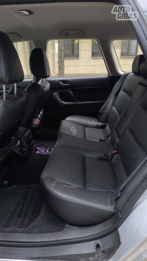 Pelēks Subaru Legacy 2003 Viļņa, ar dzinēja tilpumu 2.50 L un nobraukumu 421 tūkst. km par 1900 €, foto 10 vietnē AUTOMOTO.COM.LV