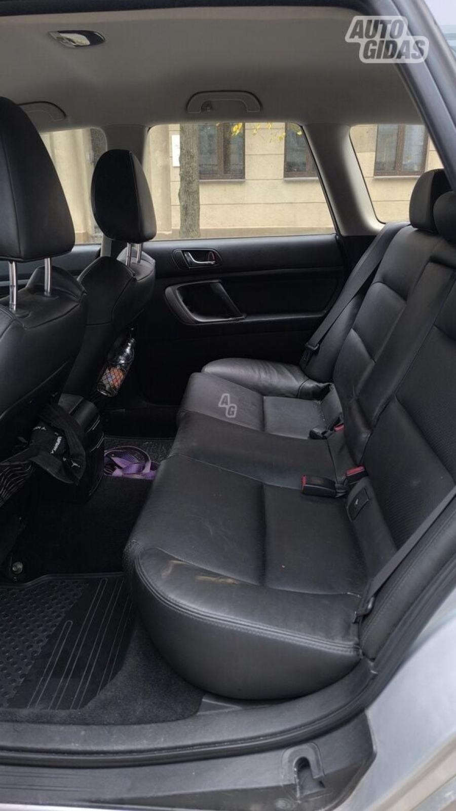 Pelēks Subaru Legacy 2003 Viļņa, ar dzinēja tilpumu 2.50 L un nobraukumu 421 tūkst. km par 1900 €, foto 10 vietnē AUTOMOTO.COM.LV