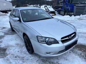 Grey Subaru Legacy 2004 in Prienai, with an engine capacity of 2.46 L and mileage of 172 thousand km for 2550 €, photo 3 on AUTOMOTO.COM.LV