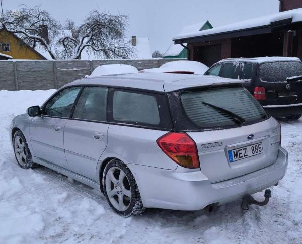 Pelēks Subaru Legacy 2004 Kauņa, ar dzinēja tilpumu 3.00 L un nobraukumu 267 tūkst. km par 3350 €, foto 7 vietnē AUTOMOTO.COM.LV