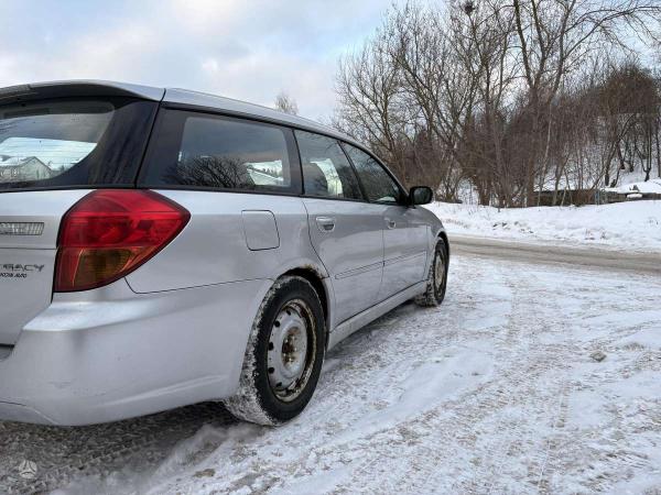 Grey Subaru Legacy 2004 in Vilnius, with an engine capacity of 1.99 L and mileage of 269 thousand km for 1350 €, photo 5 on AUTOMOTO.COM.LV