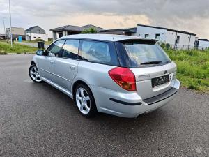 Grey Subaru Legacy 2004 in Vilnius, with an engine capacity of 2.46 L and mileage of 211 thousand km for 3250 €, photo 5 on AUTOMOTO.COM.LV