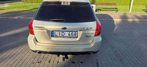 Grey Subaru Legacy 2004 in Kedainiai, with an engine capacity of 2.50 L and mileage of 311 thousand km for 1700 €, photo 8 on AUTOMOTO.COM.LV