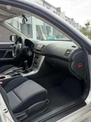 Grey Subaru Legacy 2005 in Vilnius, with an engine capacity of 1.99 L and mileage of 303 thousand km for 2850 €, photo 9 on AUTOMOTO.COM.LV
