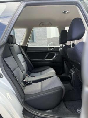 Grey Subaru Legacy 2005 in Vilnius, with an engine capacity of 1.99 L and mileage of 303 thousand km for 2850 €, photo 22 on AUTOMOTO.COM.LV