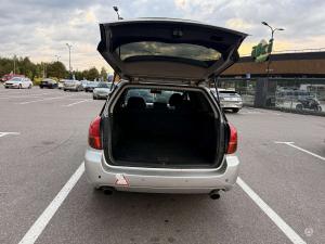 Grey Subaru Legacy 2005 in Vilnius, with an engine capacity of 2.46 L and mileage of 276 thousand km for 1700 €, photo 13 on AUTOMOTO.COM.LV