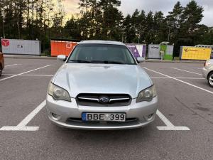 Grey Subaru Legacy 2005 in Vilnius, with an engine capacity of 2.46 L and mileage of 276 thousand km for 1700 €, photo 15 on AUTOMOTO.COM.LV