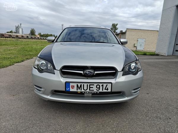 Pelēks Subaru Legacy 2005 Akmenė, ar dzinēja tilpumu 2.00 L un nobraukumu 221 tūkst. km par 1400 €, foto 2 vietnē AUTOMOTO.COM.LV