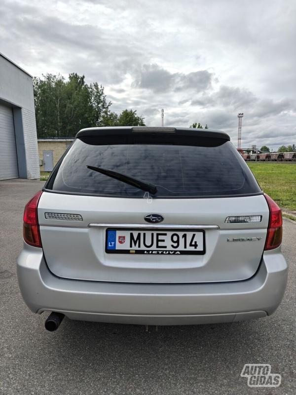 Pelēks Subaru Legacy 2005 Akmenė, ar dzinēja tilpumu 2.00 L un nobraukumu 221 tūkst. km par 1400 €, foto 6 vietnē AUTOMOTO.COM.LV