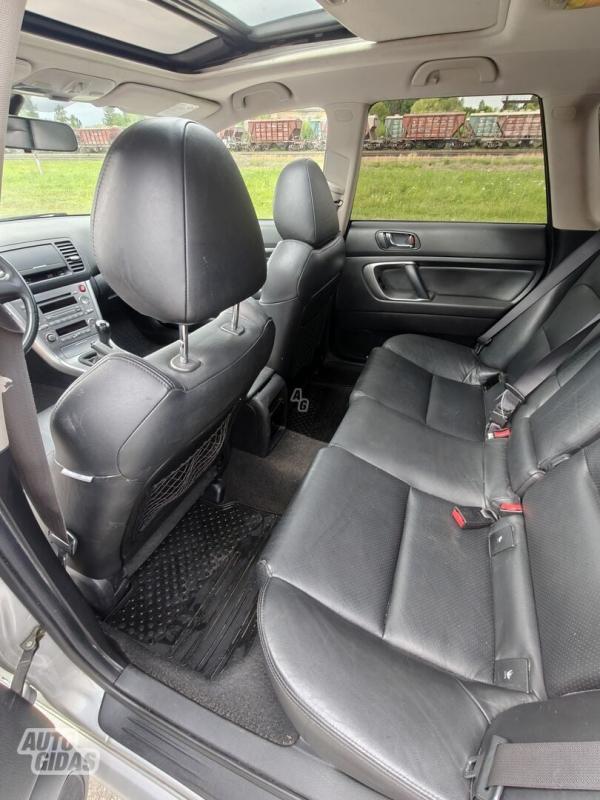 Pelēks Subaru Legacy 2005 Akmenė, ar dzinēja tilpumu 2.00 L un nobraukumu 221 tūkst. km par 1400 €, foto 10 vietnē AUTOMOTO.COM.LV
