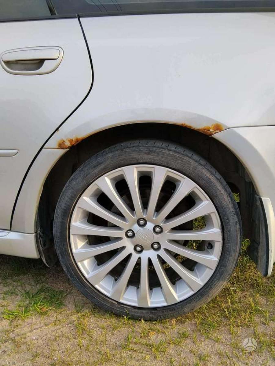 Pelēks Subaru Legacy 2005 Kauņa, ar dzinēja tilpumu 3.00 L un nobraukumu 302 tūkst. km par 2500 €, foto 5 vietnē AUTOMOTO.COM.LV