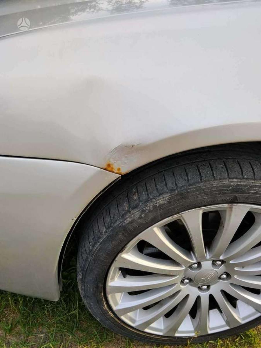 Pelēks Subaru Legacy 2005 Kauņa, ar dzinēja tilpumu 3.00 L un nobraukumu 302 tūkst. km par 2500 €, foto 6 vietnē AUTOMOTO.COM.LV