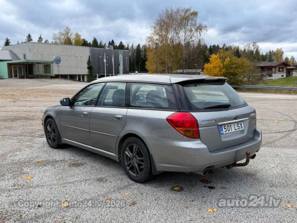 Grey Subaru Legacy 2005 in Voru, with an engine capacity of 2.00 L and mileage of 260 thousand km for 2350 €, photo 5 on AUTOMOTO.COM.LV