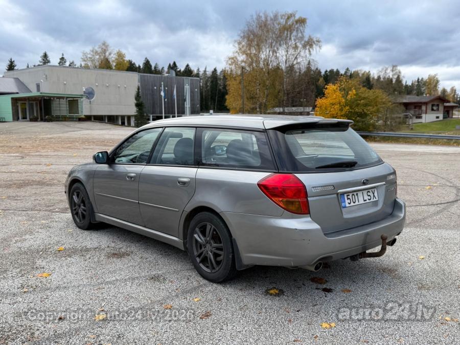 Grey Subaru Legacy 2005 in Voru, with an engine capacity of 2.00 L and mileage of 260 thousand km for 2350 €, photo 5 on AUTOMOTO.COM.LV