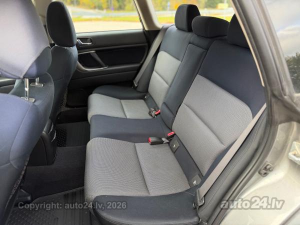 Grey Subaru Legacy 2005 in Voru, with an engine capacity of 2.00 L and mileage of 260 thousand km for 2350 €, photo 7 on AUTOMOTO.COM.LV