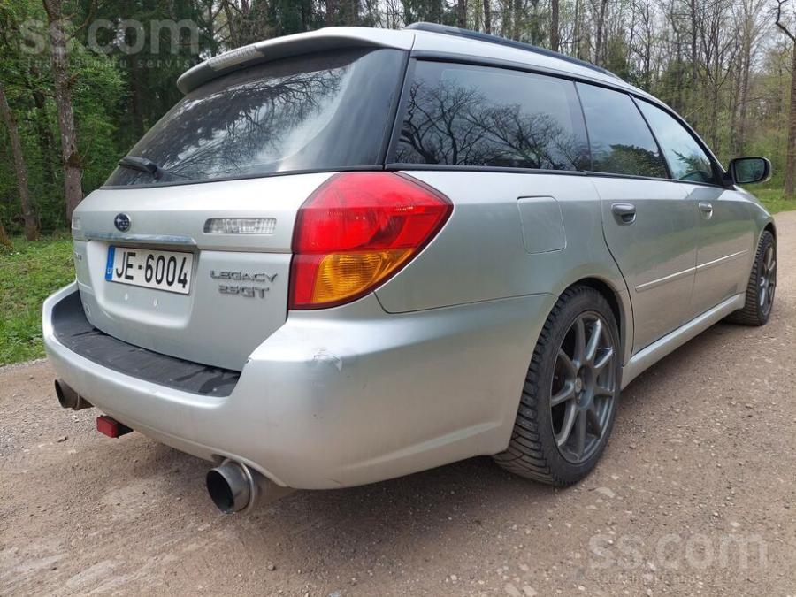 Pelēks Subaru Legacy 2006 Jelgava, ar dzinēja tilpumu 2.50 L un nobraukumu 160 tūkst. km par 2500 €, foto 4 vietnē AUTOMOTO.COM.LV