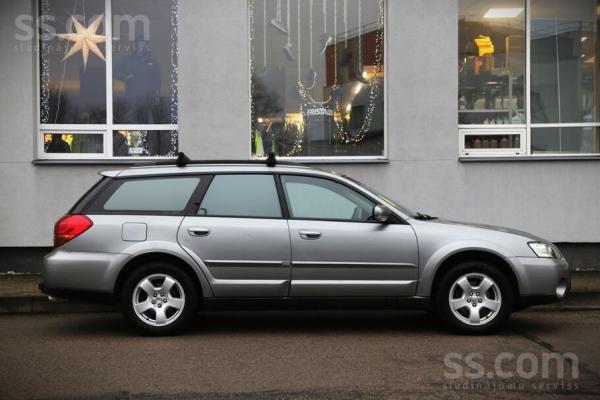 Pelēks Subaru Legacy 2006 Rīga, ar dzinēja tilpumu 2.50 L un nobraukumu 364 tūkst. km par 2495 €, foto 3 vietnē AUTOMOTO.COM.LV