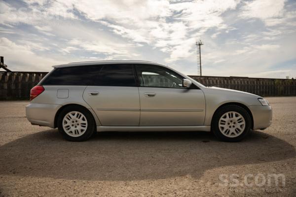 Pelēks Subaru Legacy 2006 Rīga, ar dzinēja tilpumu 2.00 L un nobraukumu 347 tūkst. km par 2000 €, foto 4 vietnē AUTOMOTO.COM.LV