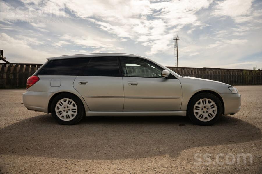 Pelēks Subaru Legacy 2006 Rīga, ar dzinēja tilpumu 2.00 L un nobraukumu 347 tūkst. km par 2000 €, foto 5 vietnē AUTOMOTO.COM.LV