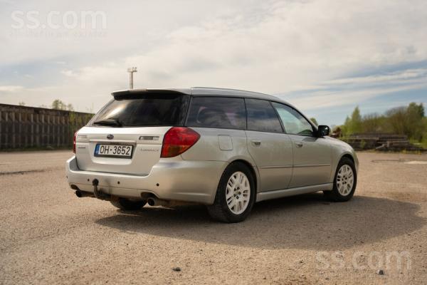 Pelēks Subaru Legacy 2006 Rīga, ar dzinēja tilpumu 2.00 L un nobraukumu 347 tūkst. km par 2000 €, foto 5 vietnē AUTOMOTO.COM.LV
