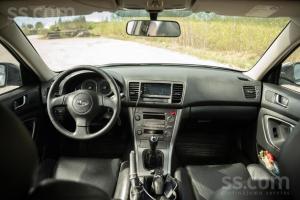 Pelēks Subaru Legacy 2006 Rīga, ar dzinēja tilpumu 2.00 L un nobraukumu 347 tūkst. km par 2000 €, foto 9 vietnē AUTOMOTO.COM.LV