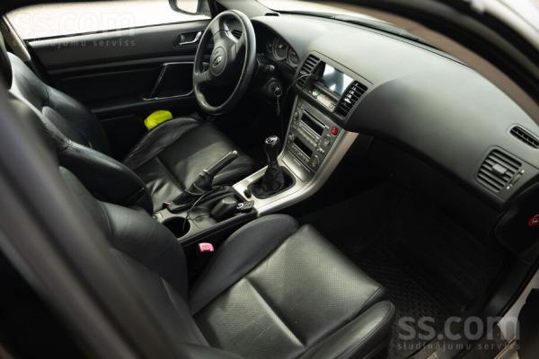 Pelēks Subaru Legacy 2006 Rīga, ar dzinēja tilpumu 2.00 L un nobraukumu 347 tūkst. km par 2000 €, foto 9 vietnē AUTOMOTO.COM.LV