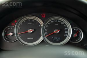 Pelēks Subaru Legacy 2006 Rīga, ar dzinēja tilpumu 2.00 L un nobraukumu 347 tūkst. km par 2000 €, foto 12 vietnē AUTOMOTO.COM.LV