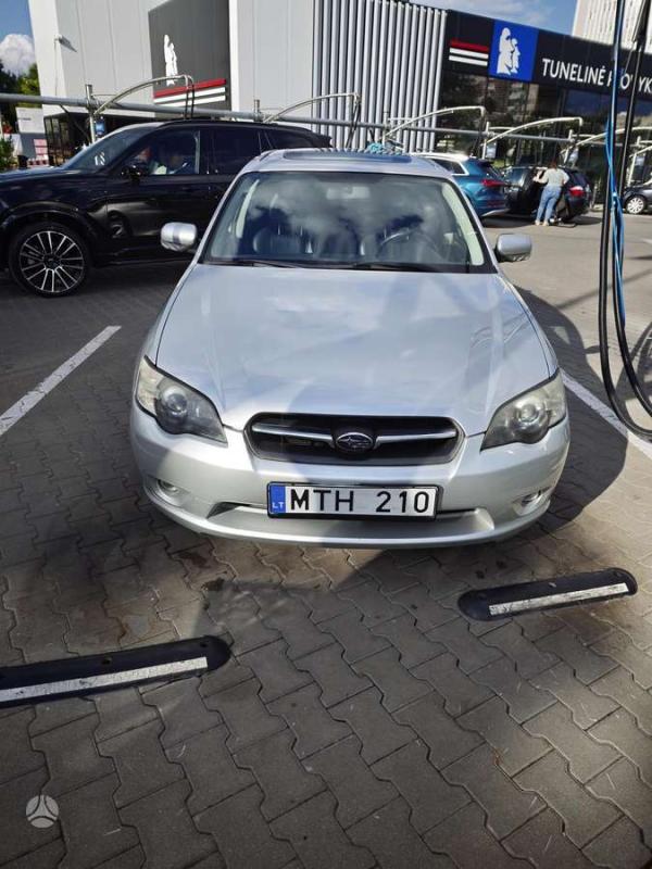 Grey Subaru Legacy 2006 in Vilnius, with an engine capacity of 1.99 L and mileage of 272 thousand km for 2650 €, photo 1 on AUTOMOTO.COM.LV