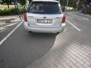 Grey Subaru Legacy 2006 in Vilnius, with an engine capacity of 1.99 L and mileage of 272 thousand km for 2650 €, photo 3 on AUTOMOTO.COM.LV