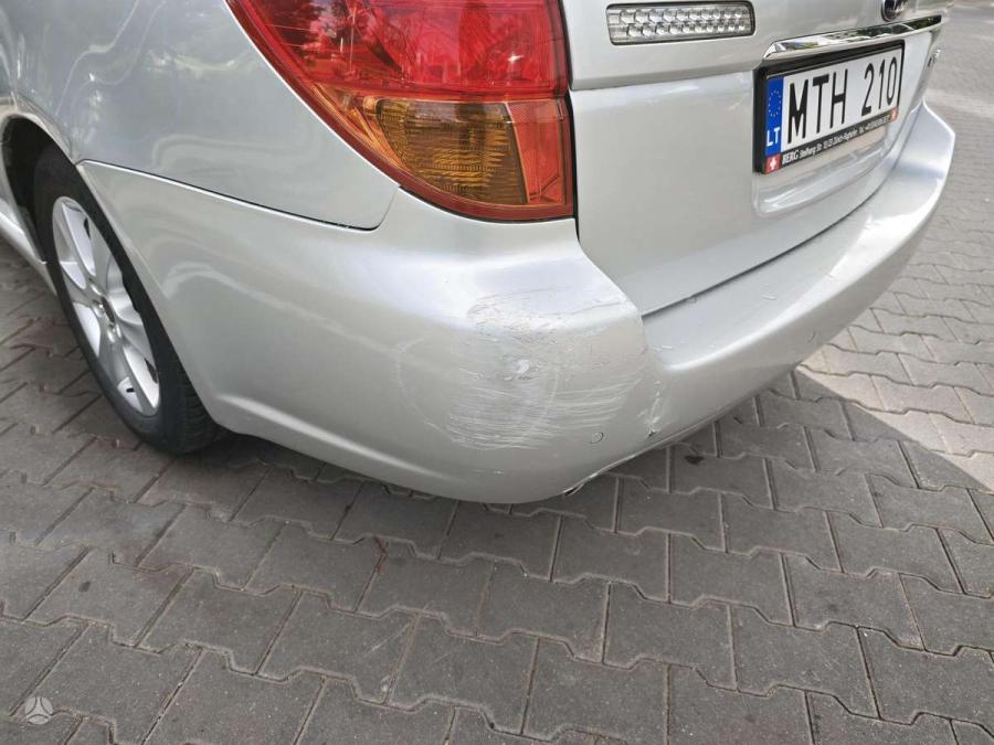 Grey Subaru Legacy 2006 in Vilnius, with an engine capacity of 1.99 L and mileage of 272 thousand km for 2650 €, photo 11 on AUTOMOTO.COM.LV