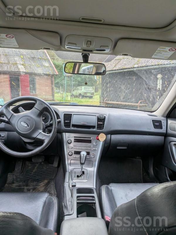 Pelēks Subaru Legacy 2006 Ventspils, ar dzinēja tilpumu 2.50 L un nobraukumu 357 tūkst. km par 1500 €, foto 7 vietnē AUTOMOTO.COM.LV