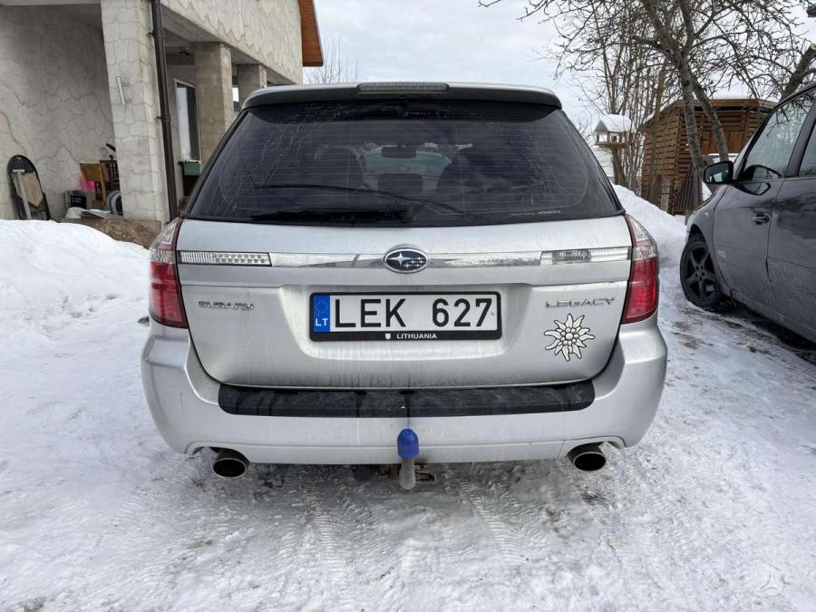 Pelēks Subaru Legacy 2007 Kauņa, ar dzinēja tilpumu 1.99 L un nobraukumu 307 tūkst. km par 1500 €, foto 3 vietnē AUTOMOTO.COM.LV