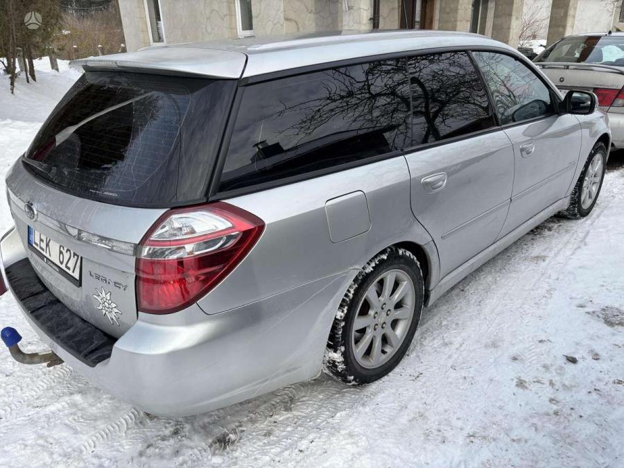 Pelēks Subaru Legacy 2007 Kauņa, ar dzinēja tilpumu 1.99 L un nobraukumu 307 tūkst. km par 1500 €, foto 4 vietnē AUTOMOTO.COM.LV