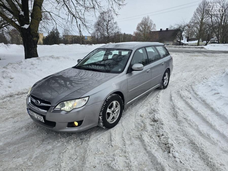 Pelēks Subaru Legacy 2007 Radviliškis, ar dzinēja tilpumu 2.50 L un nobraukumu 305 tūkst. km par 2650 €, foto 1 vietnē AUTOMOTO.COM.LV